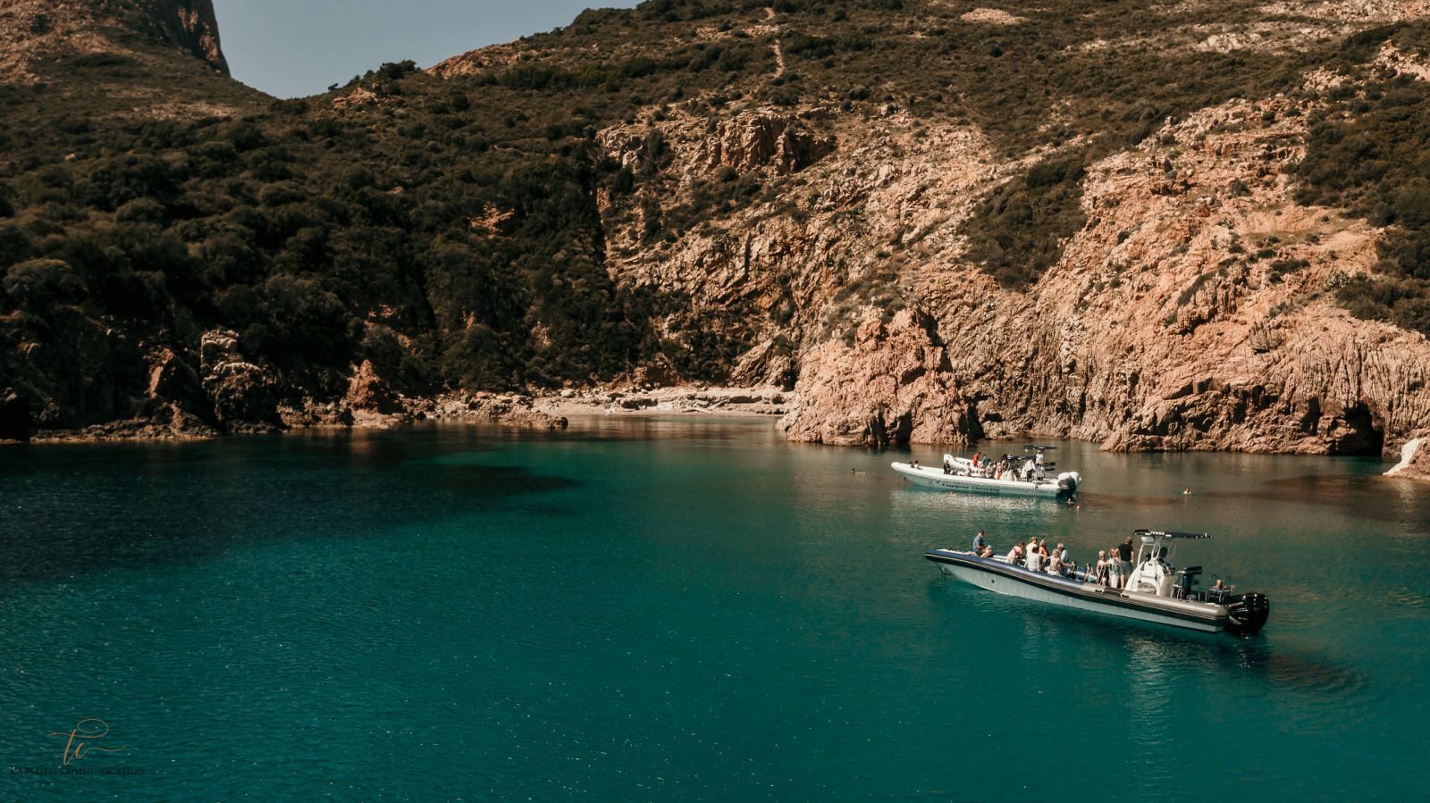 Découvrez les promenades en mer au départ d'Ajaccio, en semi ridige